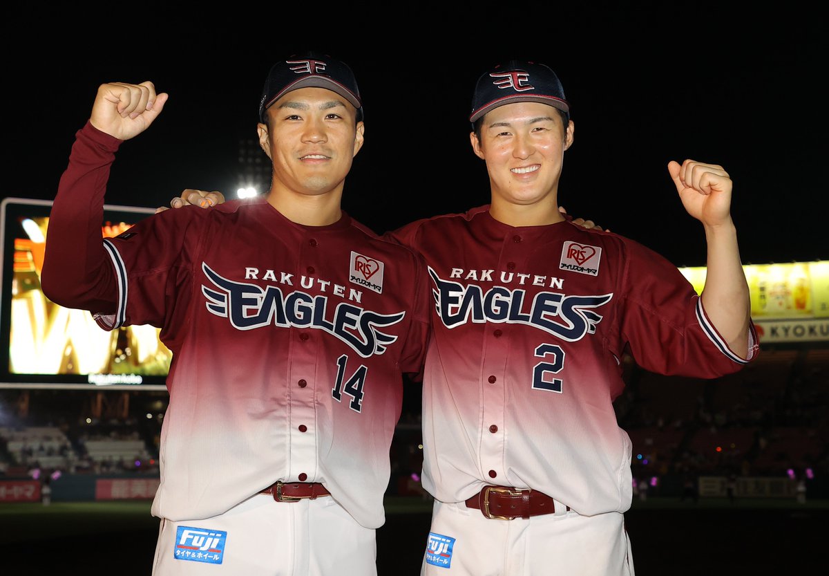 サンスポ×EAGLES on Twitter: "【楽天ｰ阪神】6日、お立ち台に登場した則本昂大投手と太田光選手。「焼肉の話」では則本昂大投手から突っ込まれる場面も。 https ...