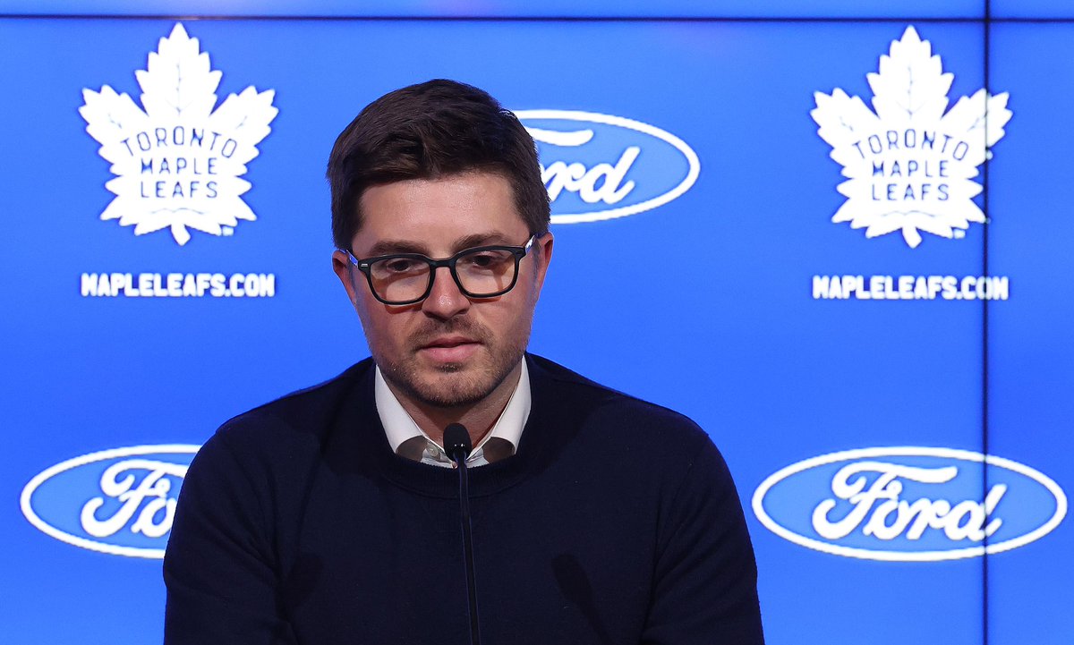 Patrick Damp Standing With The WGA on Twitter: "A scorned Maple Leaf. Coming to Pittsburgh. If ...