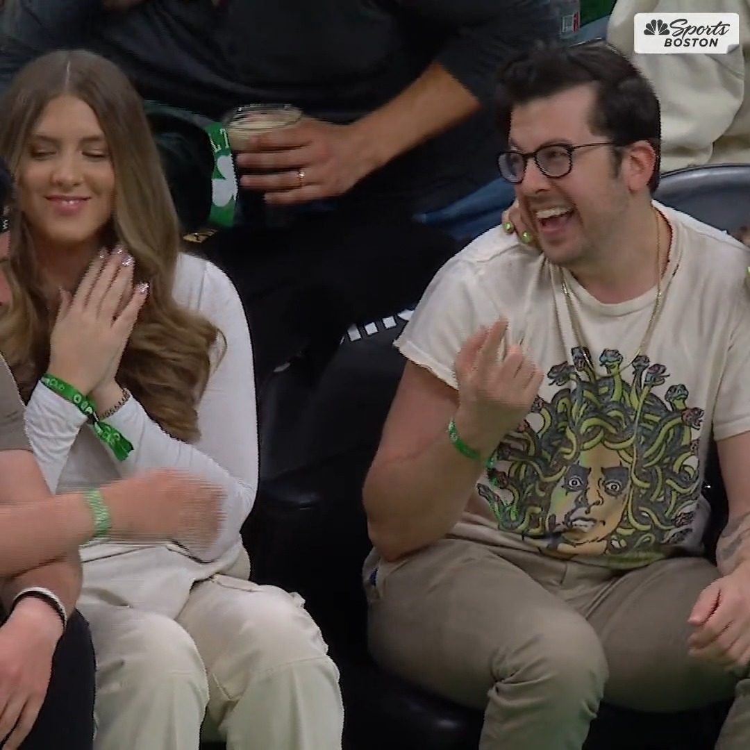NBA do Povo 🏀🇧🇷 on Twitter: "McLOVIN ESTÁ ASSISTINDO CELTICS X HEAT EM BOSTON O 3-2 VEM https ...