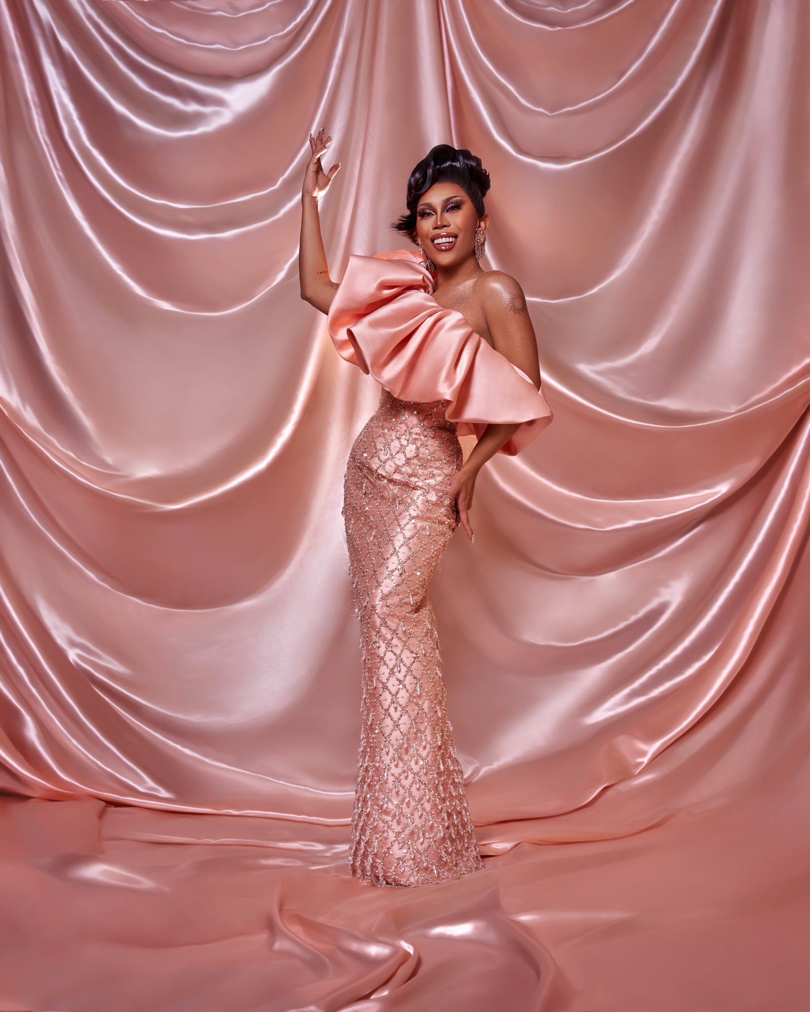 Marina Summers on Twitter: "Always TV-HD ready 🤌🏽 🎬 And she’s coming back on your TV Screens ...