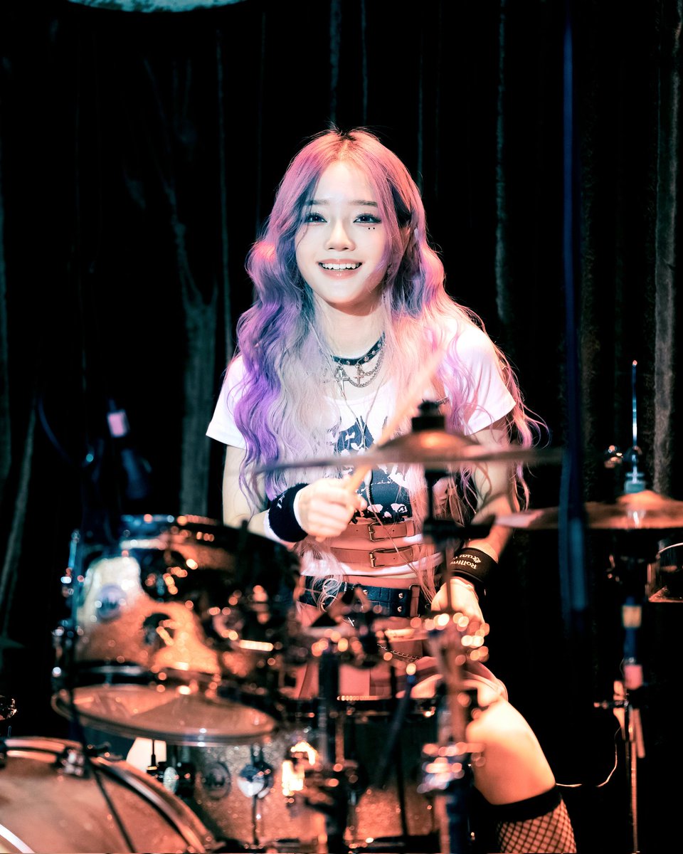 Arem in a cap.png on Twitter: "RT @Rolling_Quartz: Thank you for joining us on our first US tour ...