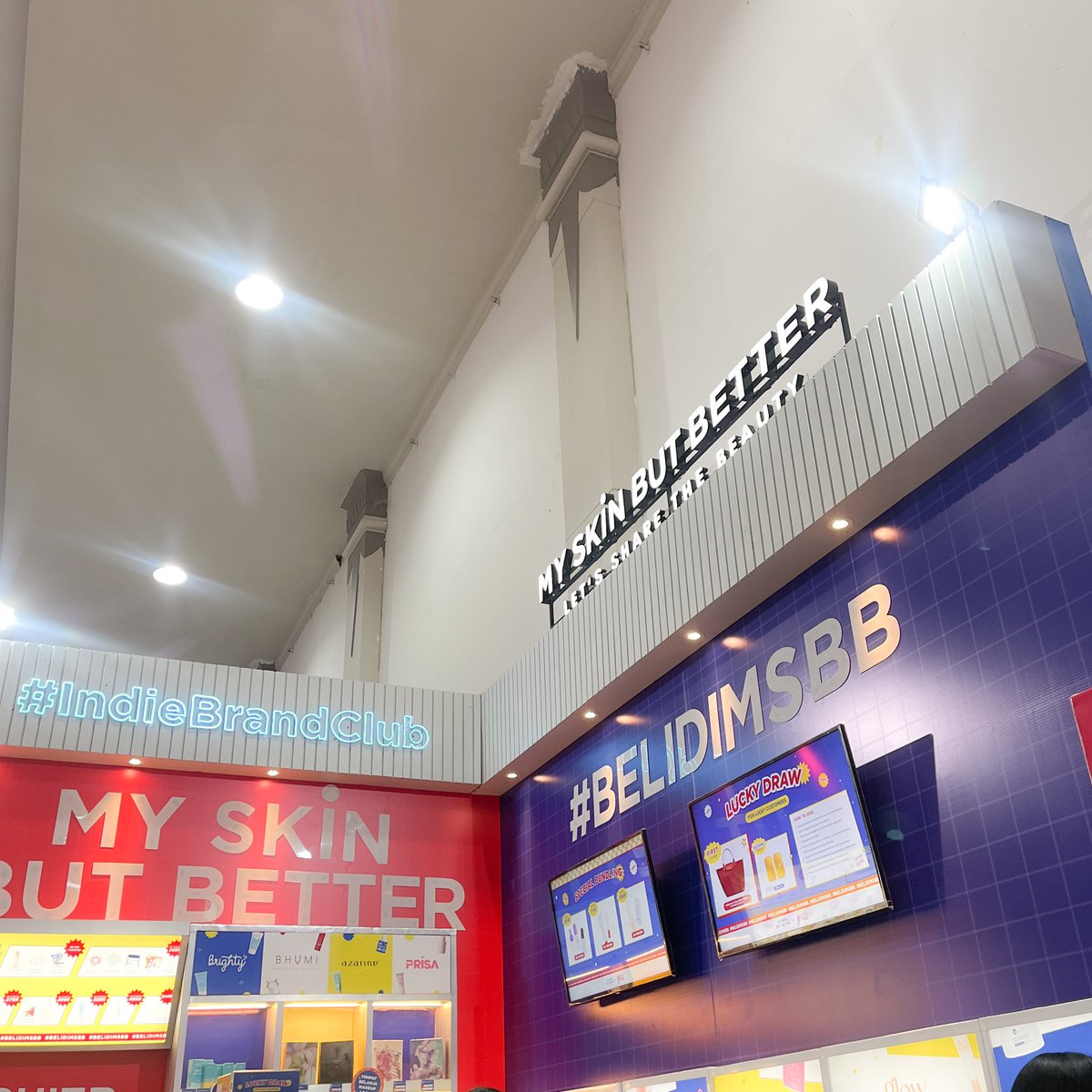 syee 🧃 on Twitter: "abis dari booth nya MSBB di Yogyakarta x Beauty banyak bgt diskonnya!! Looke ...