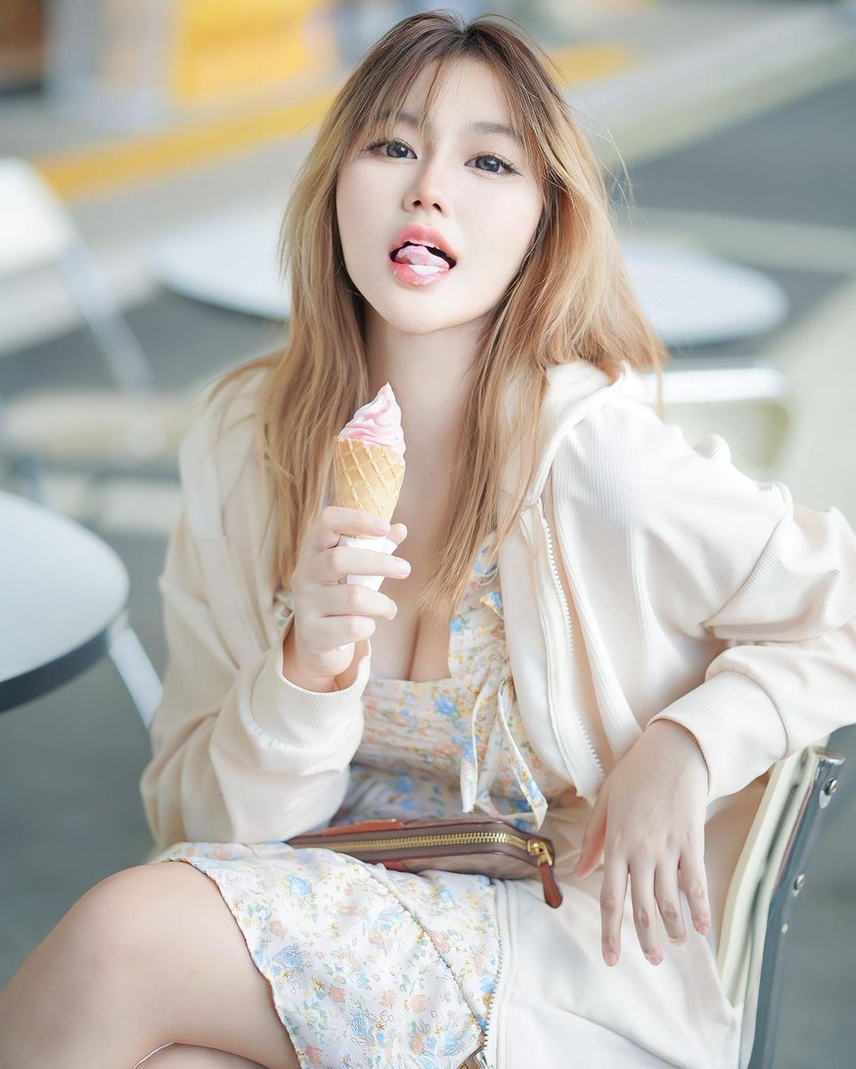 GIF on Twitter: "Ig..f_manatsanan"