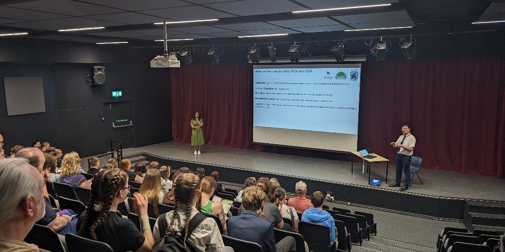 Home - The Roundhill Academy