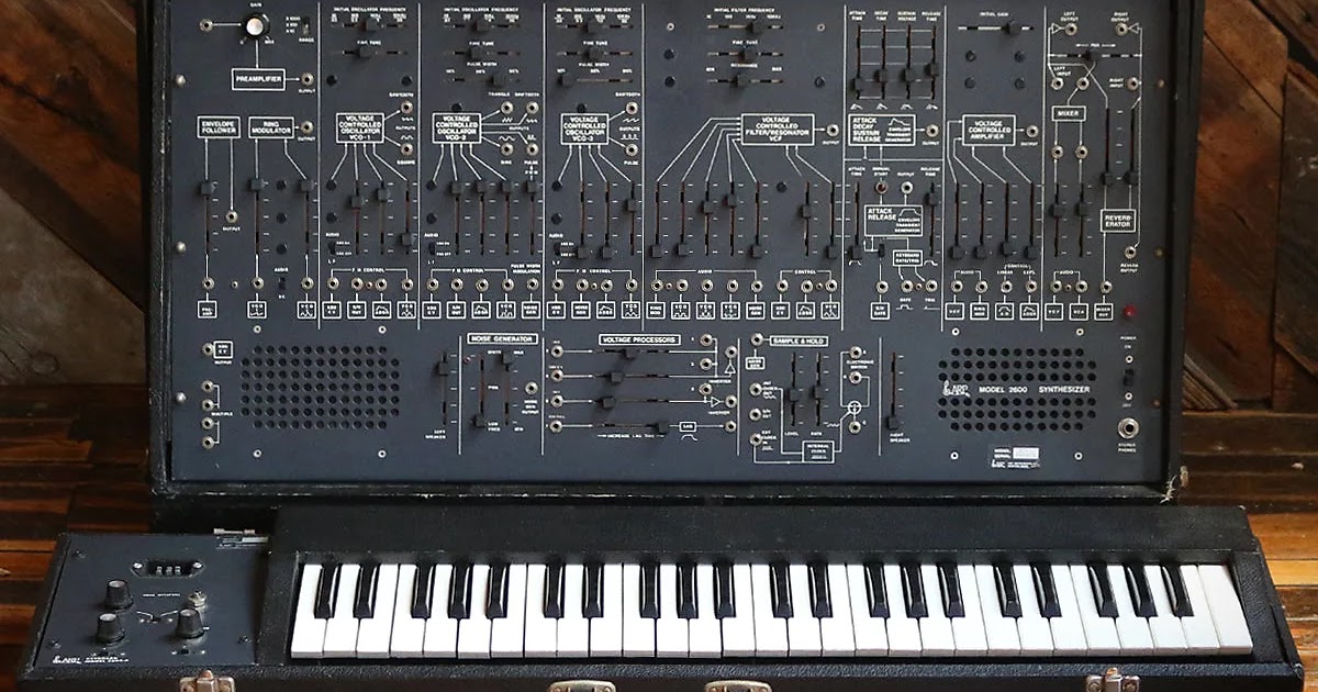 matrixsynth on Twitter: "New Post: 1970s ARP 2600 V3 Semi-modular Synthesizer w/ Flight Cases ...