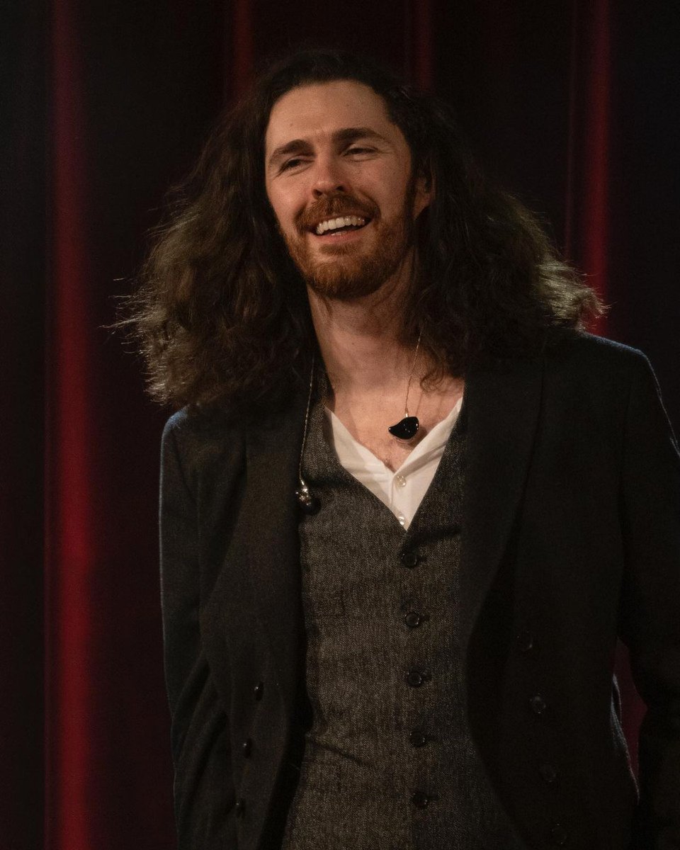 daily hozier pics & vids on Twitter: daily hozier pics & vids on Twitter: