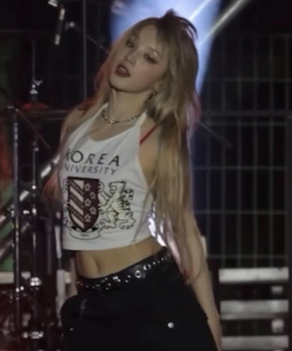 yuqi loops on Twitter: "😵‍💫"