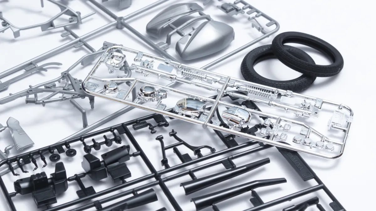 タミヤ スケールモデル on Twitter: "RT @NippperCom: モノグラムを排してもルイヴィトンのバッグだと認識できるように、特に塗装などをせず、バイクのフォルムだけを味わっ ...