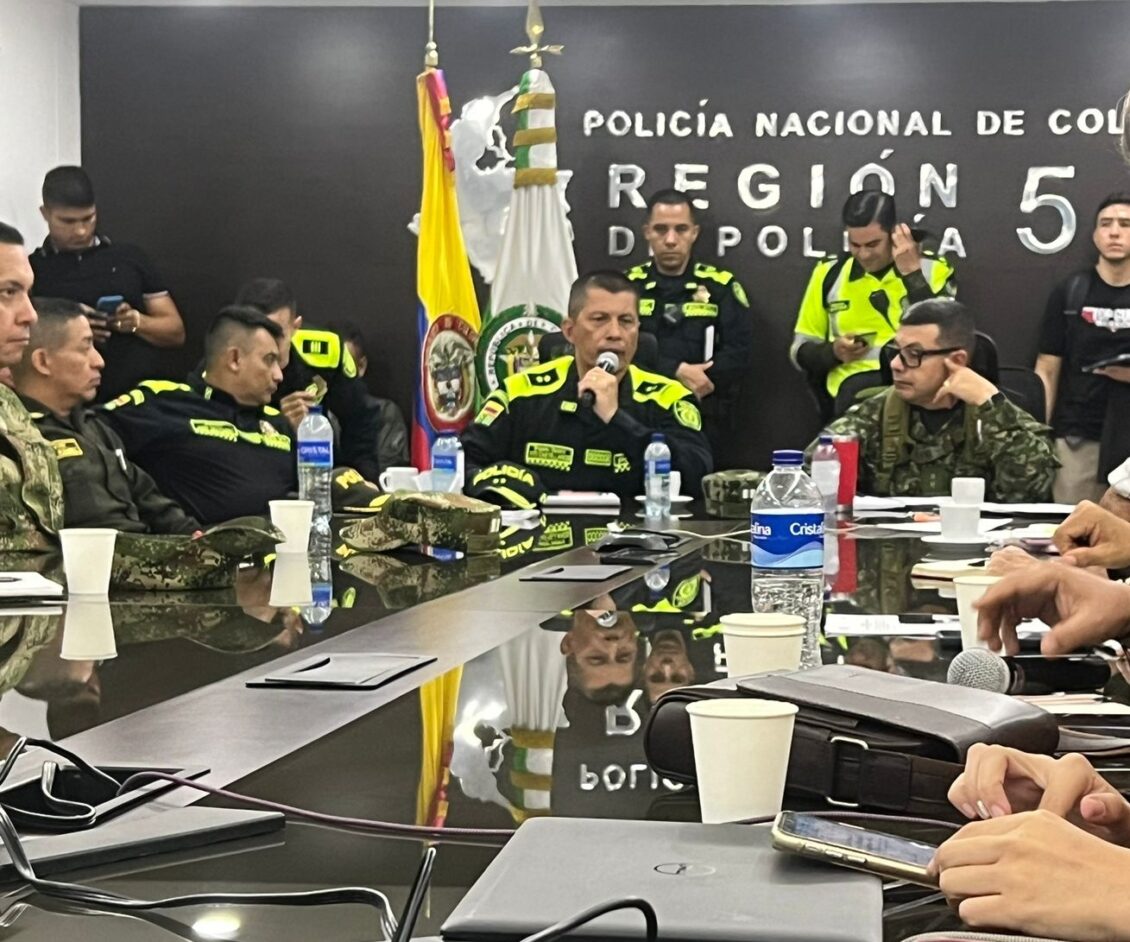 Te Lo Cuento News On Twitter Eln Se Atribuye Ataque Con Explosivos