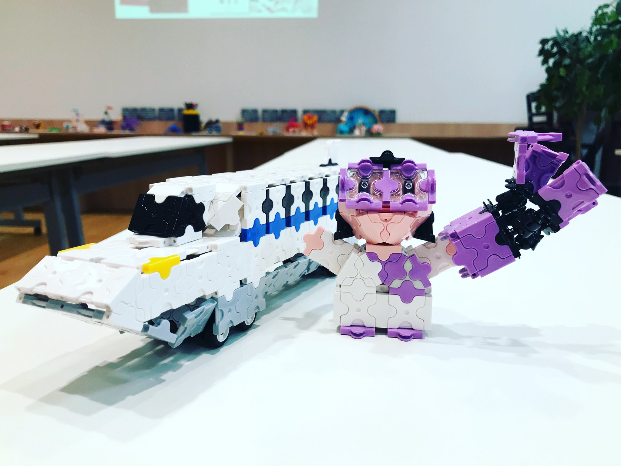 ハカセラベンダー(LaQ公式) on Twitter: "今日と明日、5月27日28日のハカラベは、喜久屋書店神戸南店でおまけ製作をしています😍 神戸のみんなにお会いできることを楽しみにしてい ...