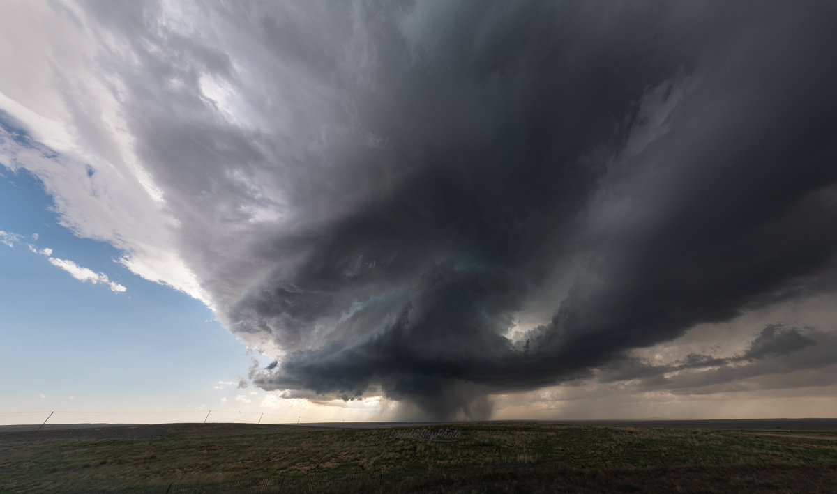 MARCUS REYNOLDS on Twitter: "Epic cone tornado earlier today near Encino, NM with some of the ...