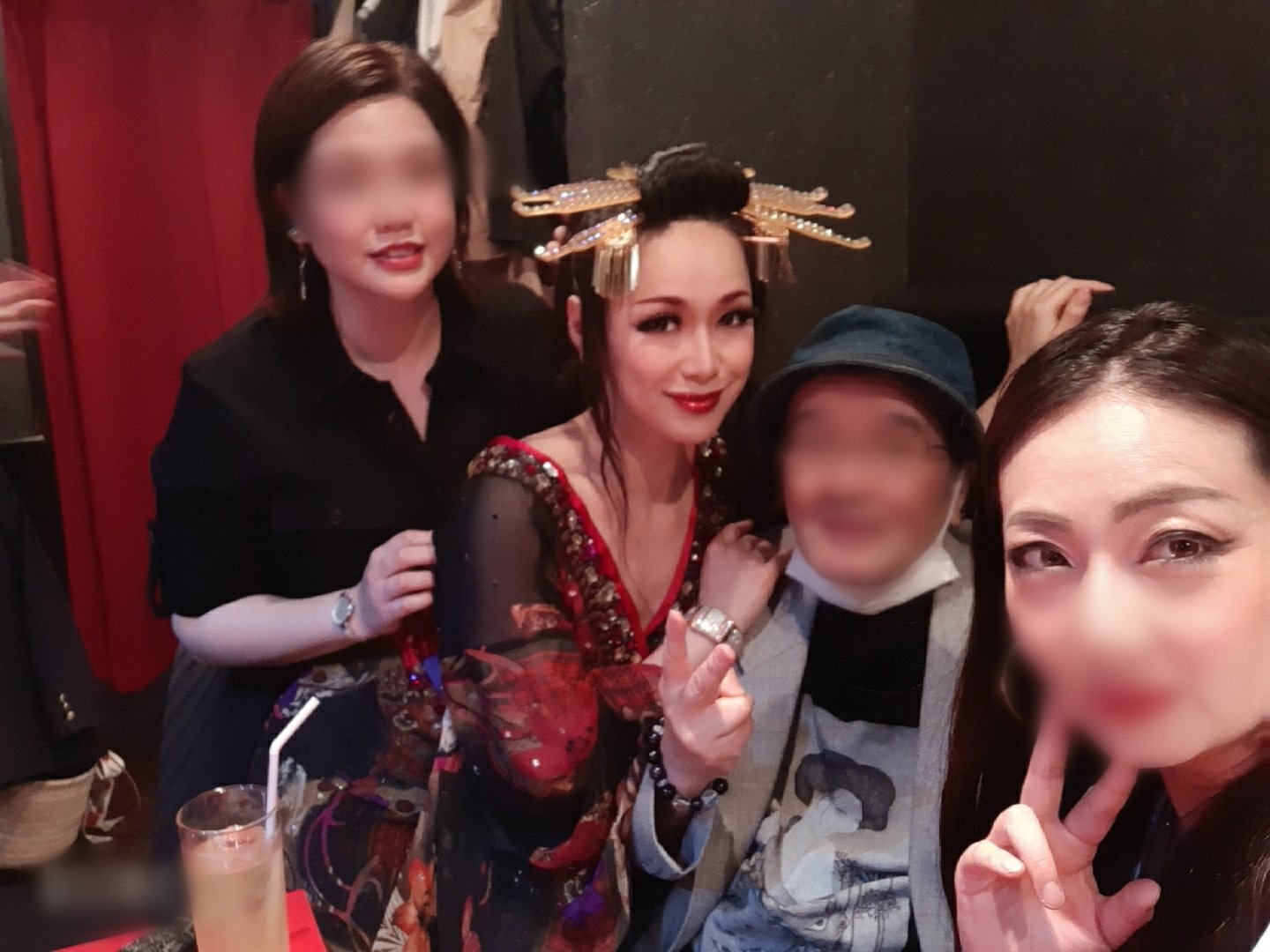 Mistress 紅麗 Kurei👠6月8日山形9-14日東京出張 ️ on Twitter: "昨夜はQueens Bar Rey @Queens_Bar_Rey の10周年のお祝いに行って ...