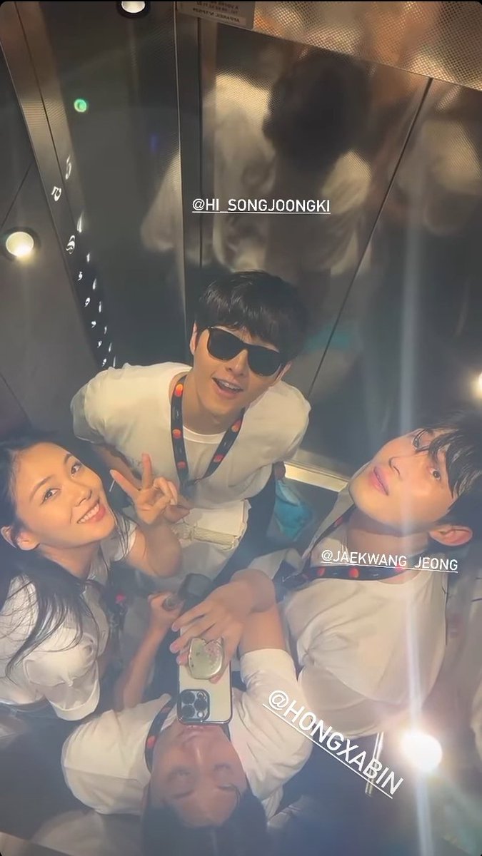 K-Drama Menfess on Twitter: "•kdm• asik bgt nih gue liat liat, boleh join sirkel nya ga ka🙏"