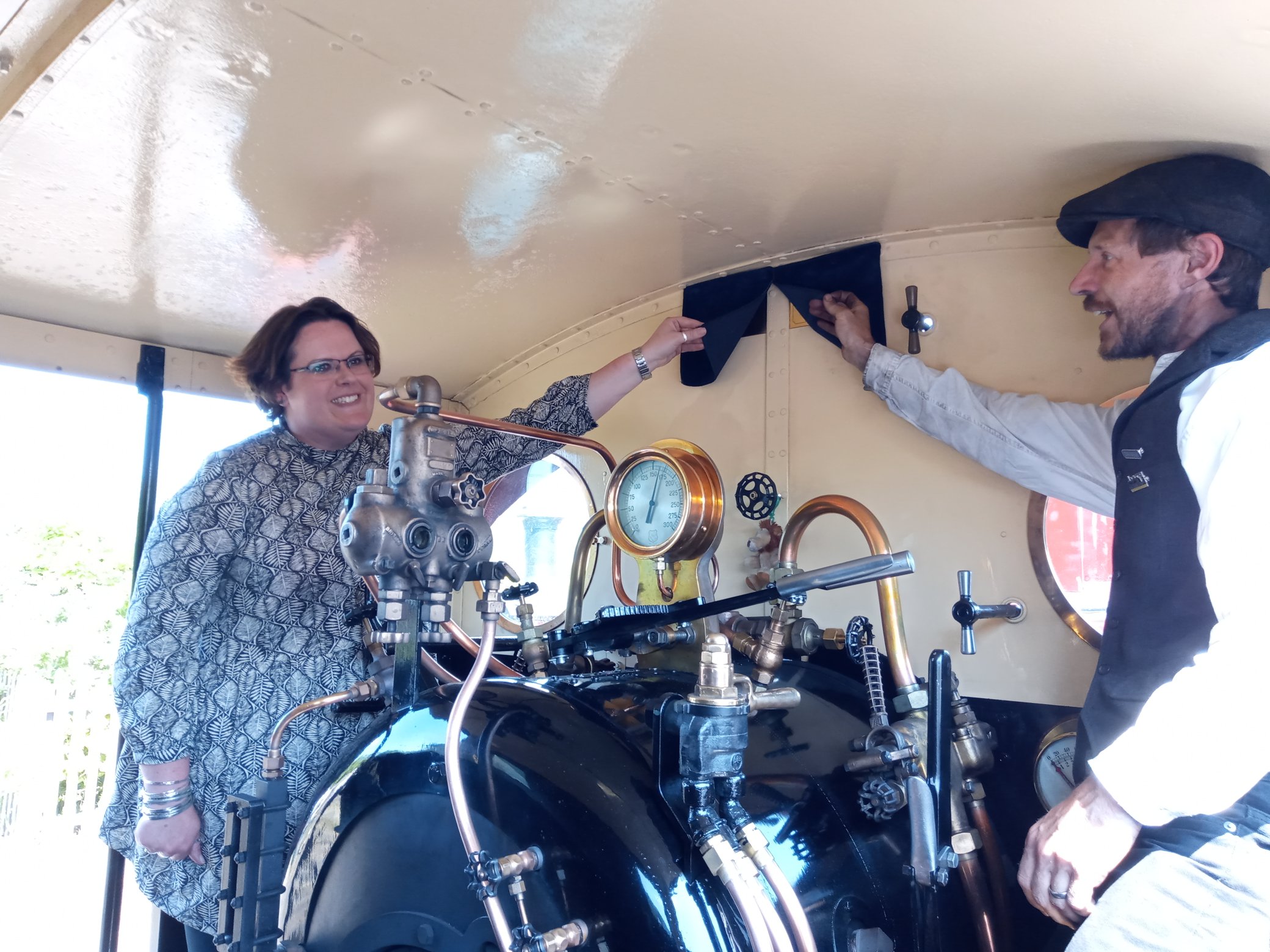 Welsh Highland Heritage Railway 🏴󠁧󠁢󠁷󠁬󠁳󠁿 on Twitter: "#narrowgauge #Hunslet 2-6-2T #Russell ...