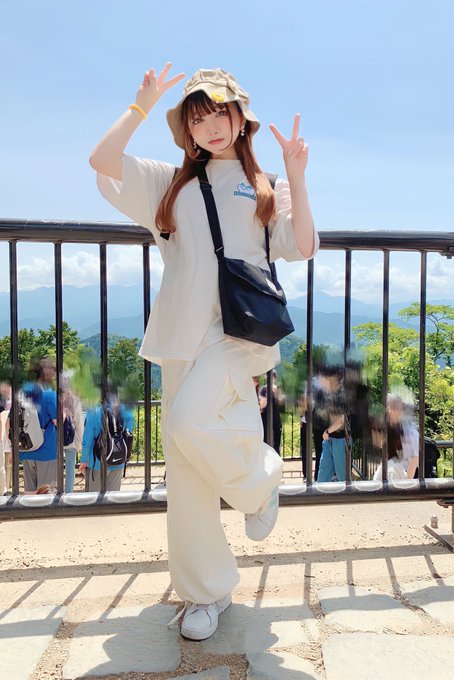 ひまわりありす🐰🌻赤から食べたい (@alice_mocoo) さんのコスプレ作品まとめ (481 件) - Twoucan