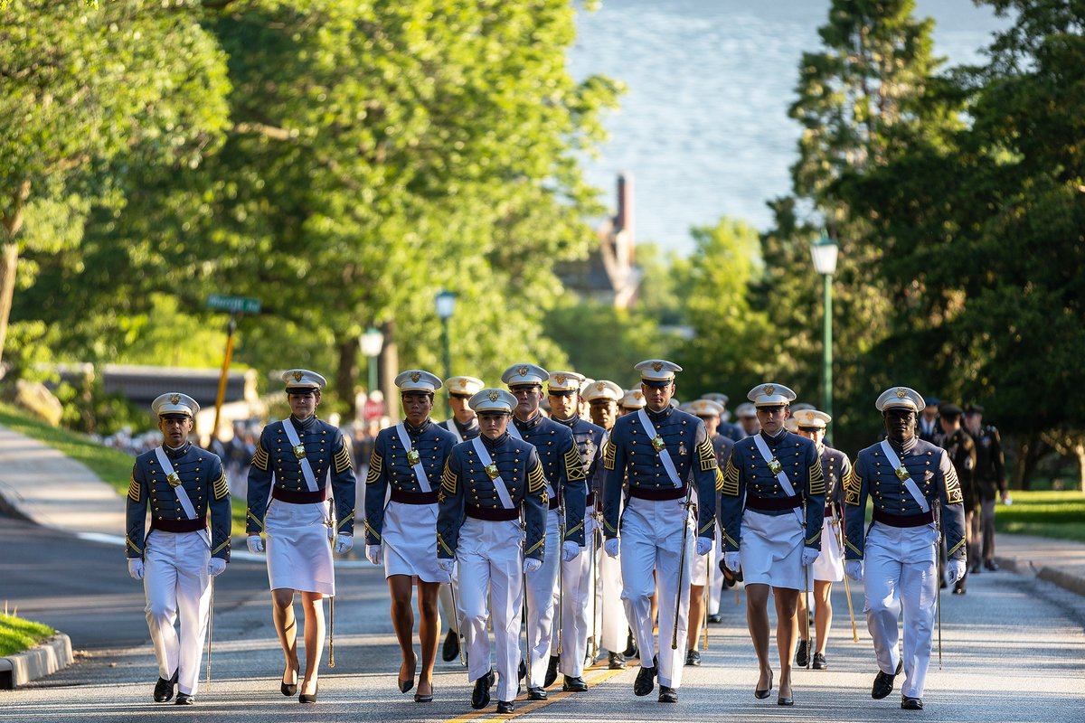 U.S. Military Academy at West Point on Twitter: "📷Marching Proud! USMA Class of 2023 marches up ...