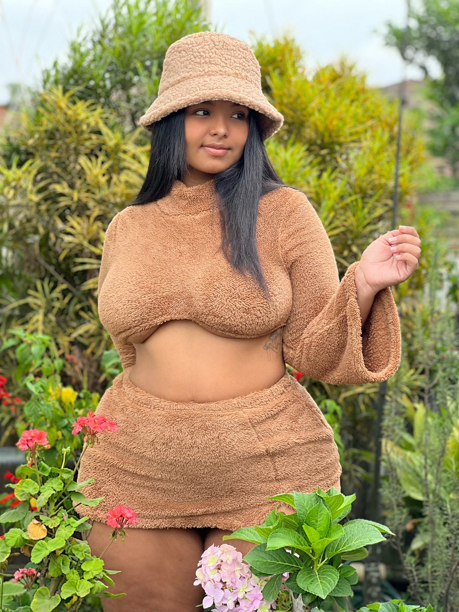 Angieacoss18 on Twitter: "https://onlyfans.com/angieacoss 🐻🐻🐻🐻"