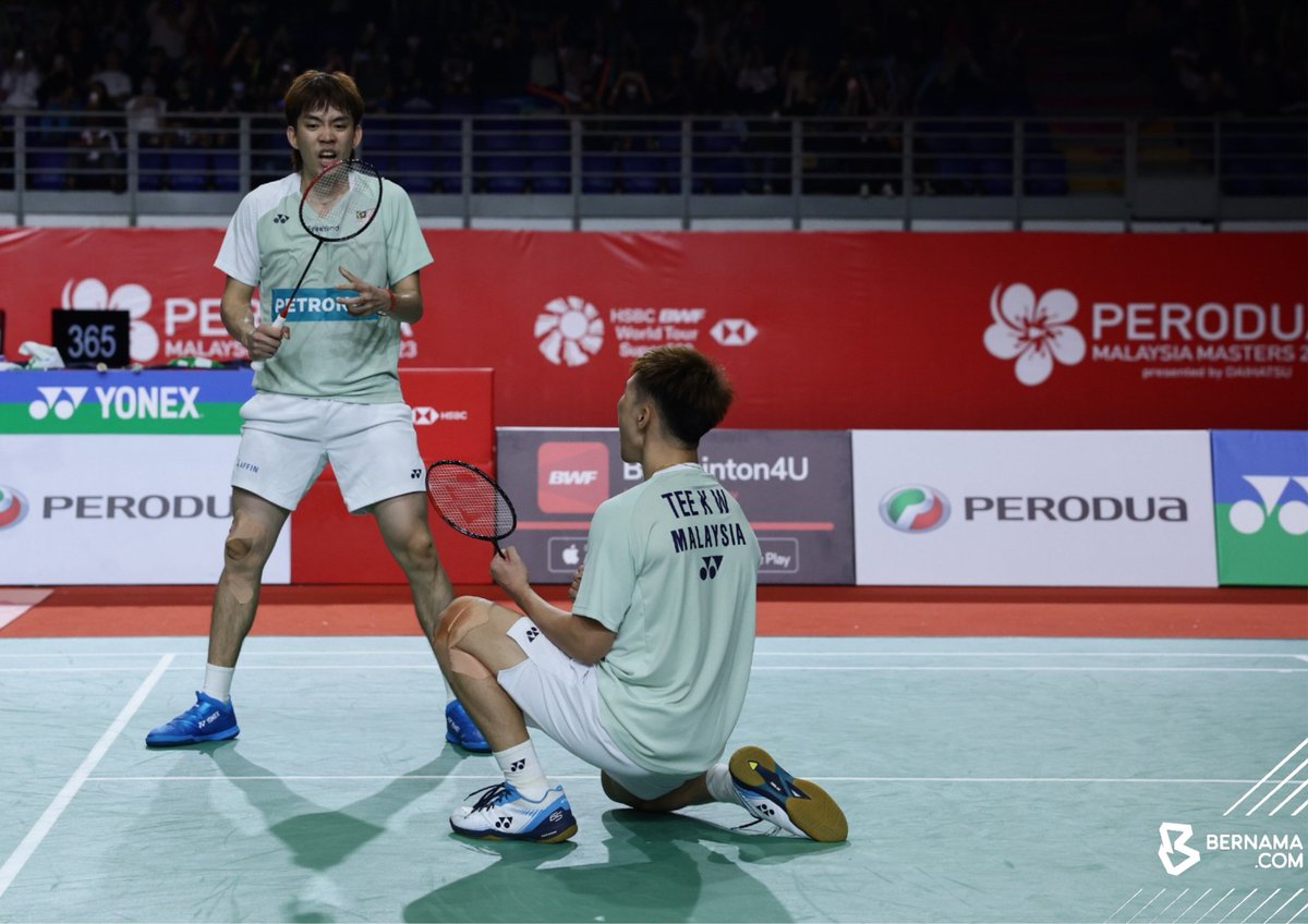 BERNAMA on Twitter: "Reaksi atlet beregu negara, Man Wei Chong dan Tee Kai Wun selepas menang ...