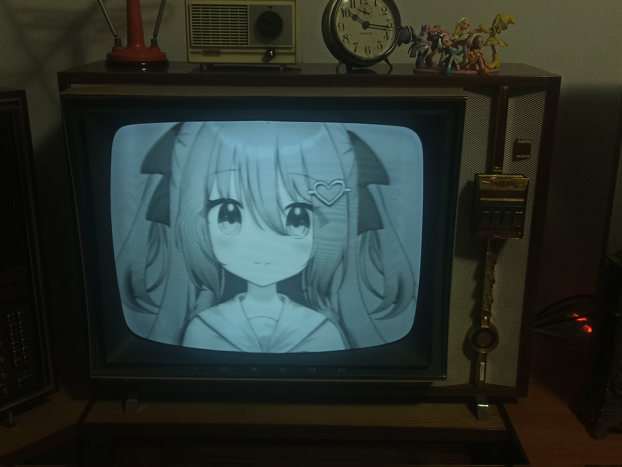 I put waifus on a vintage TV on Twitter: "Voxson T-302 Photomatic - 1960 @NeurosamaAI - Virtual ...
