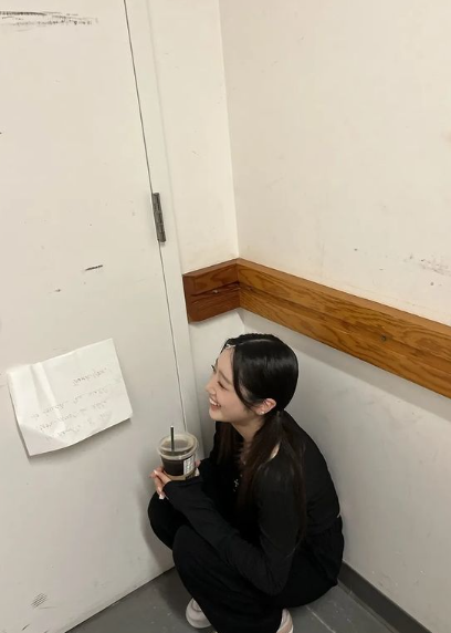 nugu pics on Twitter: "Hina •• lightsum"