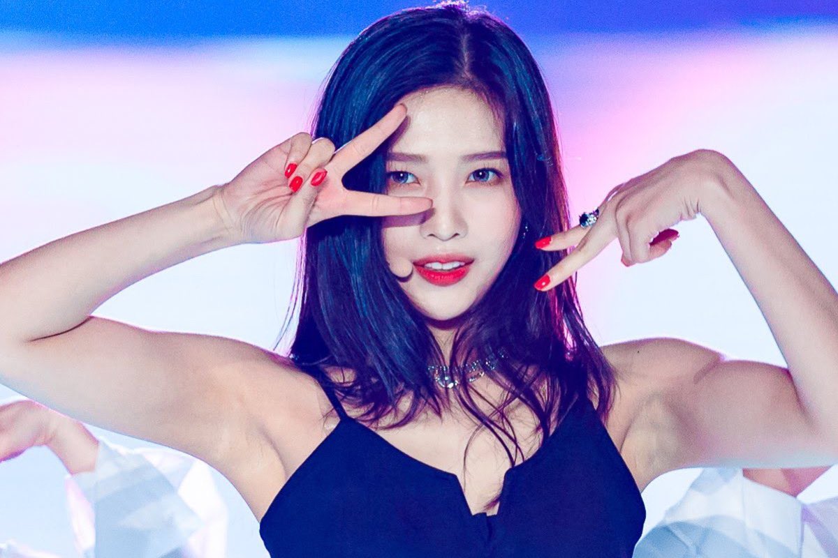 joy on Twitter: "RT @joypics: that’s her"