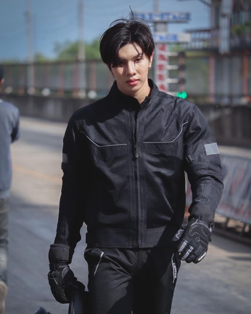 longlee_official on Twitter: "𝐈𝐆:_𝐋𝐨𝐧𝐠𝐥𝐞𝐞𝟕📷𝐔𝐩𝐝𝐚𝐭𝐞 28.5.2023 เดย์ตึงๆ🛠️⚙️ #lovesyndrometheseries ...