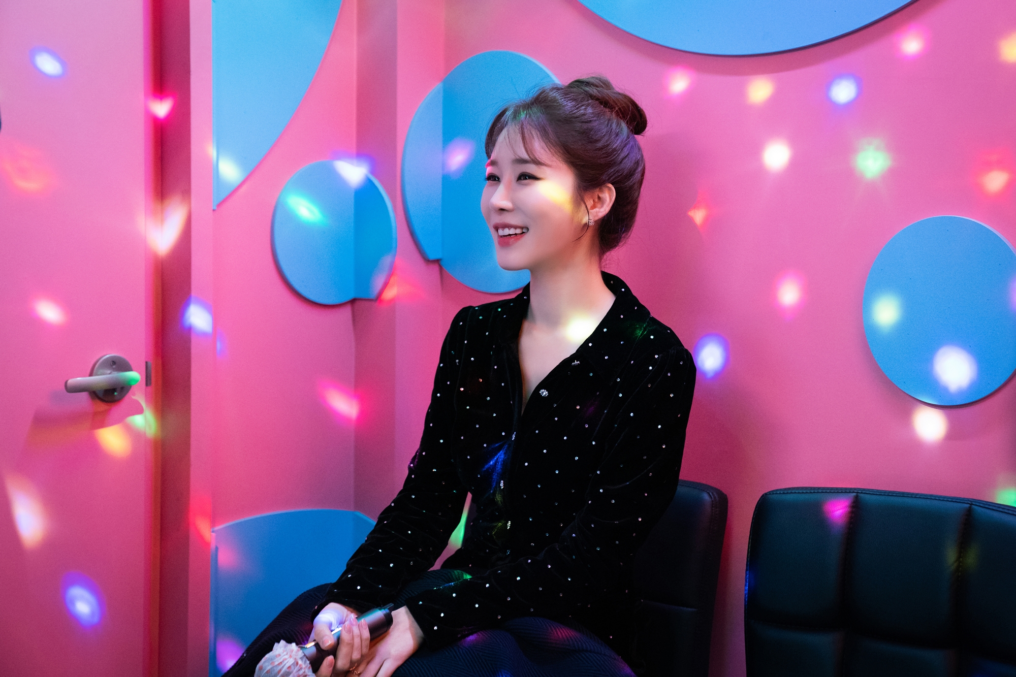 ordinary fan of her work on Twitter: "- If I could say something to Bora. Bora! I love you! I ...