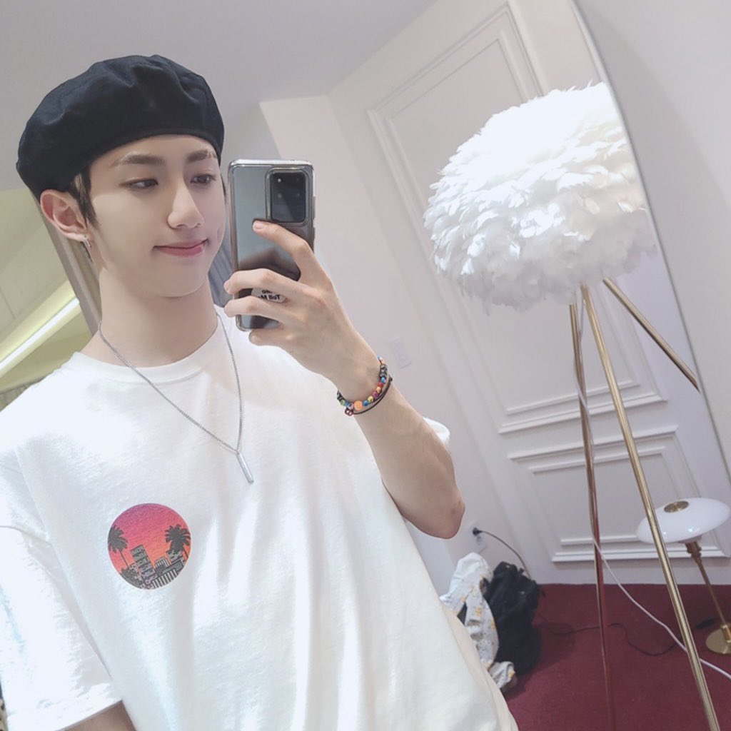 리다랑막냉이 (@vitamin_DKB) / Twitter