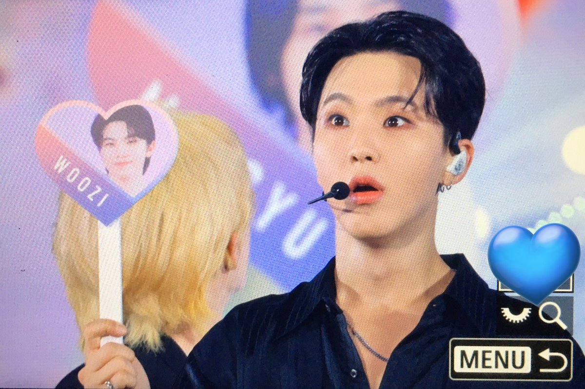 Sasa 💎 baby carat 💎 on Twitter: "RT @blue____17: 230528 LOVE #세븐틴 #호시 #우지"