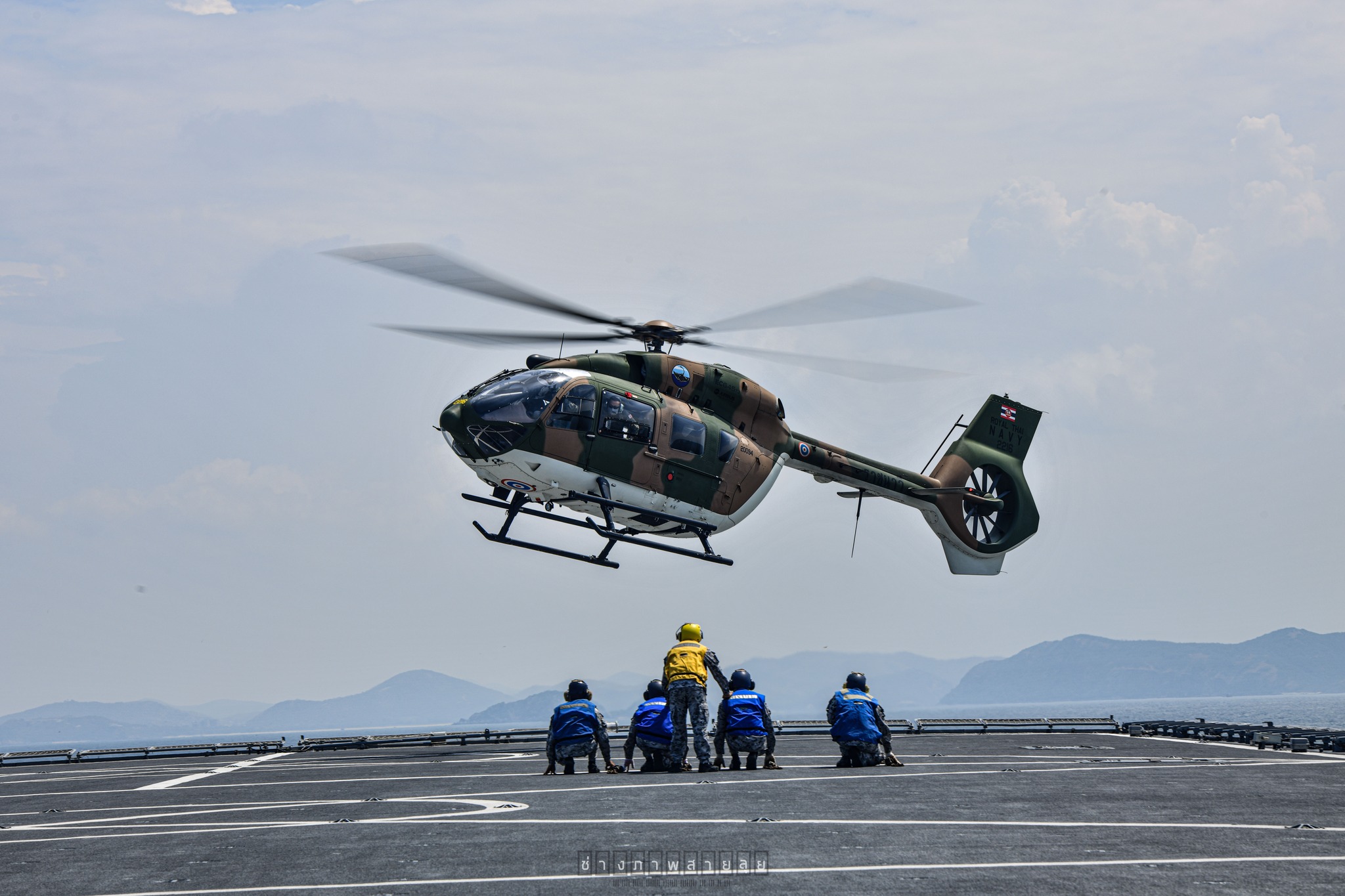 AAG_th on Twitter: "🇹🇭🇨🇳🇩🇪⚓️AAG_th บันทึกประจำวัน: เรืออู่ยกพลขึ้นบก Type 071ET LPD #เรือหลวง ...