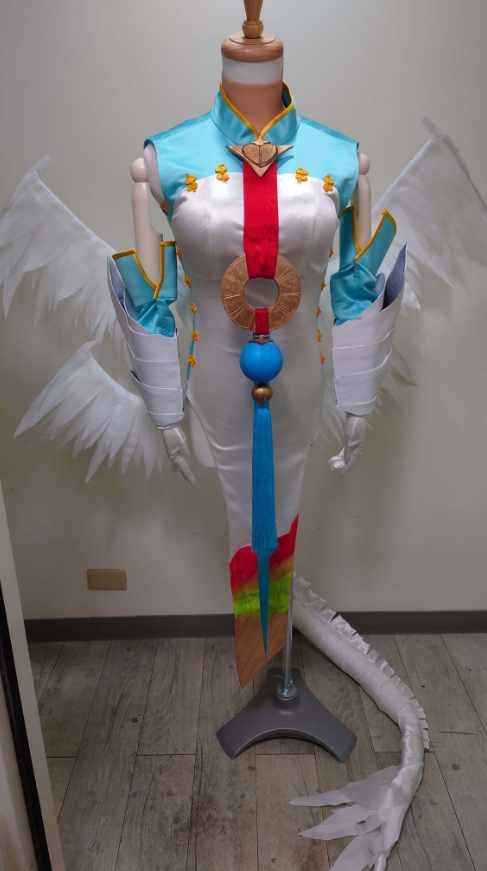 Karas 卡拉夏 On Twitter スーロンの衣装全部完成~🥳 翼の固定方法ずっと悩んでた。ネオジム磁石採用で解決