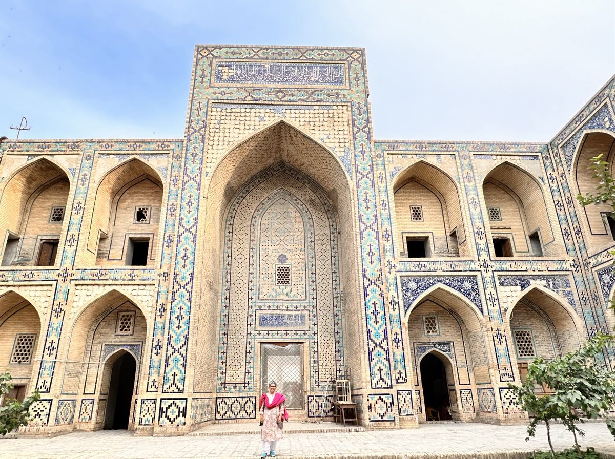 The Madrasas ( educational institutions) of Ulugh Beg On the facade of ...