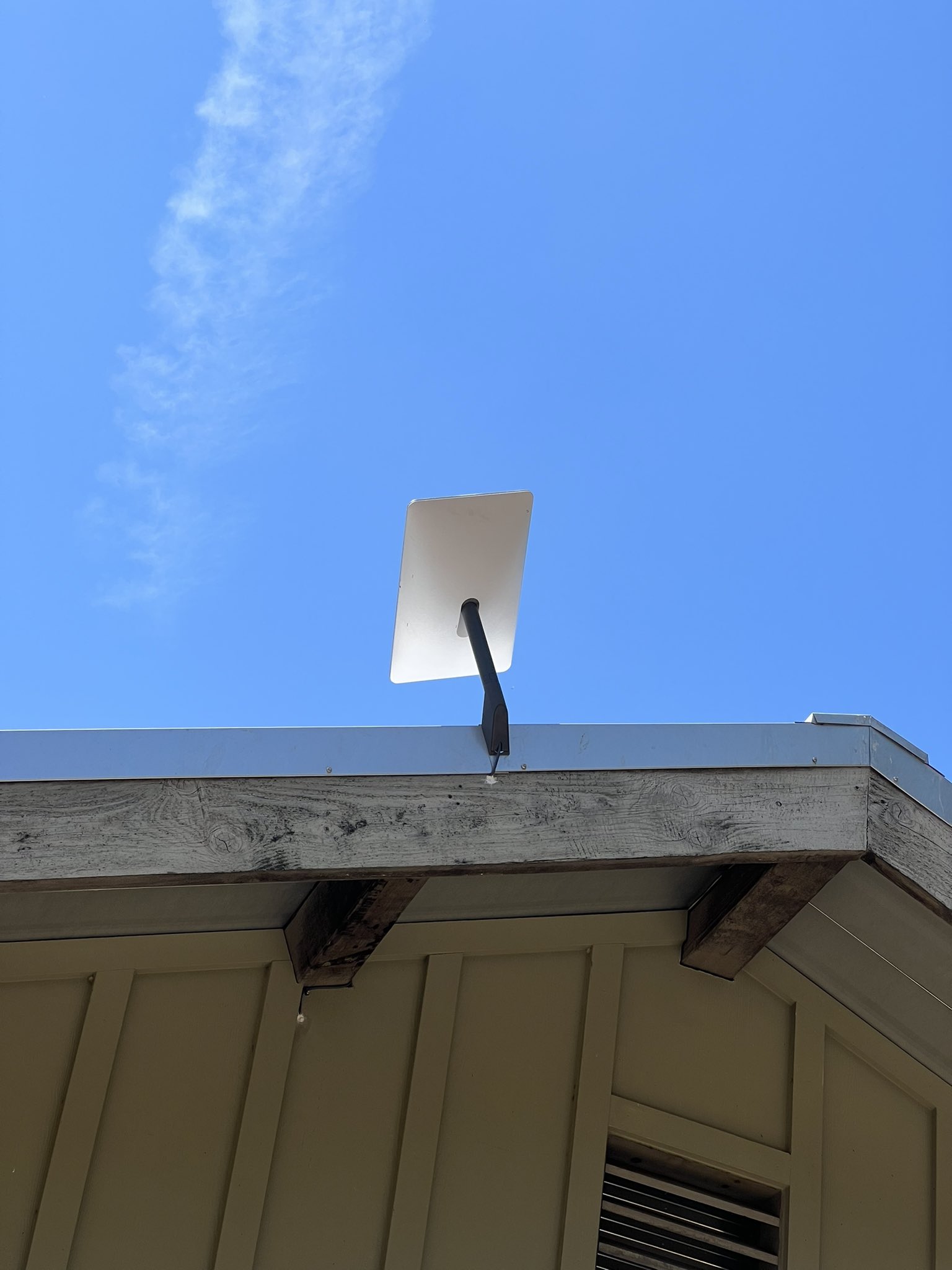 Patrick Traughber on Twitter: "Starlink installed Sending this Tweet from a fully off-grid ...