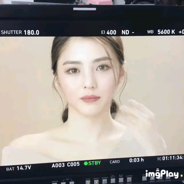 인스티즈 on Twitter: "한소희 미모 어나더 레벨 클라스 (링크에 더있어요👉) https://instiz.net/pt/7387238"