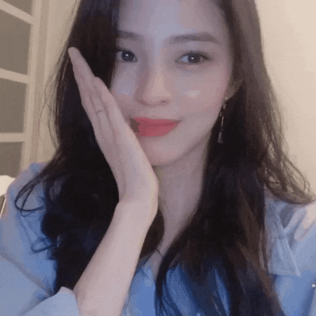 인스티즈 on Twitter: "한소희 미모 어나더 레벨 클라스 (링크에 더있어요👉) https://instiz.net/pt/7387238"