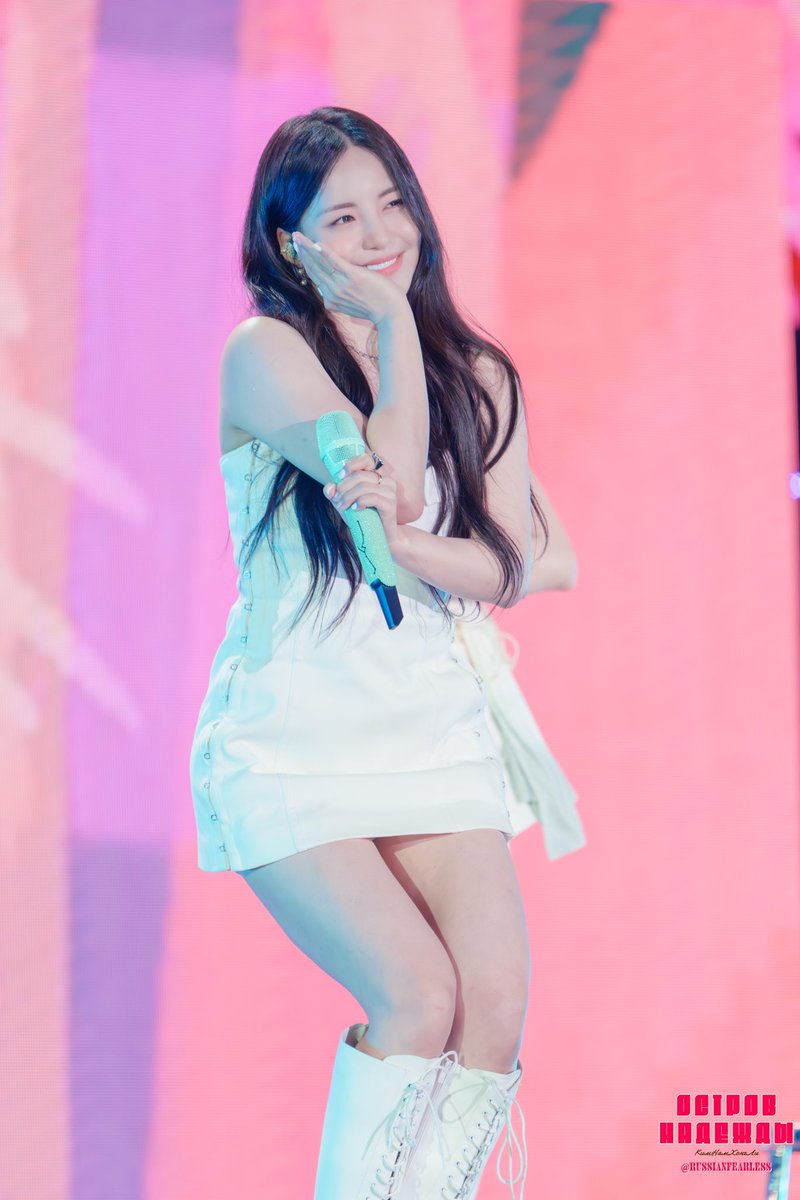 BB Girls HQ on Twitter: "BB Girls @ Dream Concert 230527 🐢 Youjoung Fan photo by ...