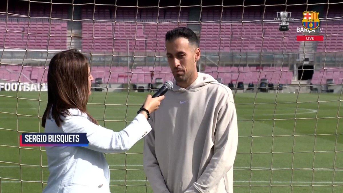 FC Barcelona on Twitter: "© Sergio leaves the captain's armband that will lie under the pitch at ...