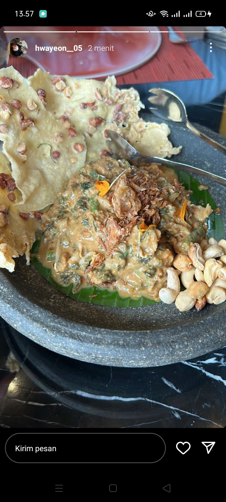 vanteap on Twitter: "@prodsugadearest crewnya lagi maem rujak kak😭😭😭 https://t.co/EWQBdLcSMq ...