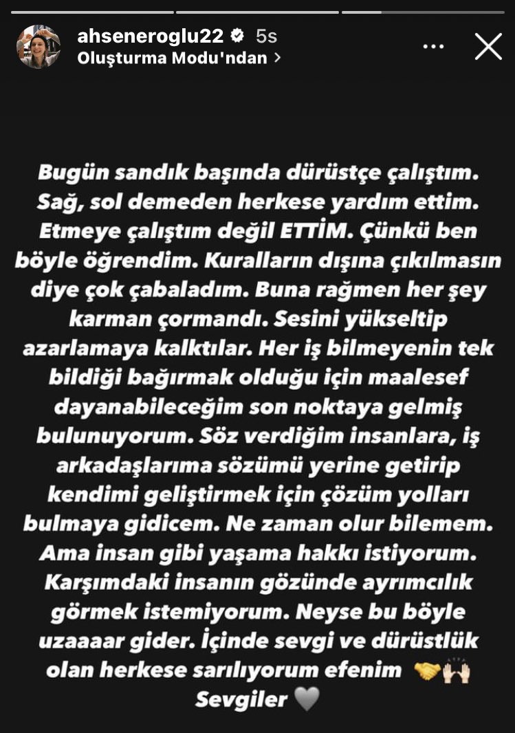HaberLog on Twitter: "Oyuncu Ahsen Eroğlu, Türkiye'yi terk edeceğini duyurdu."