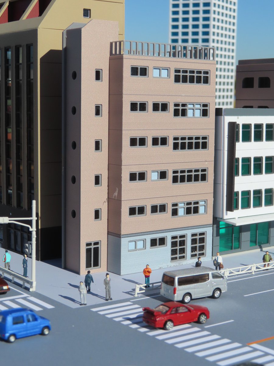 ふきの芽 on Twitter: "こちらのストラクチャーは古めのビルを再現したものとなっております。神保町などの古いオフィス街に置くとよさそうです。ご購入は以下より。 （amazon販売 ...