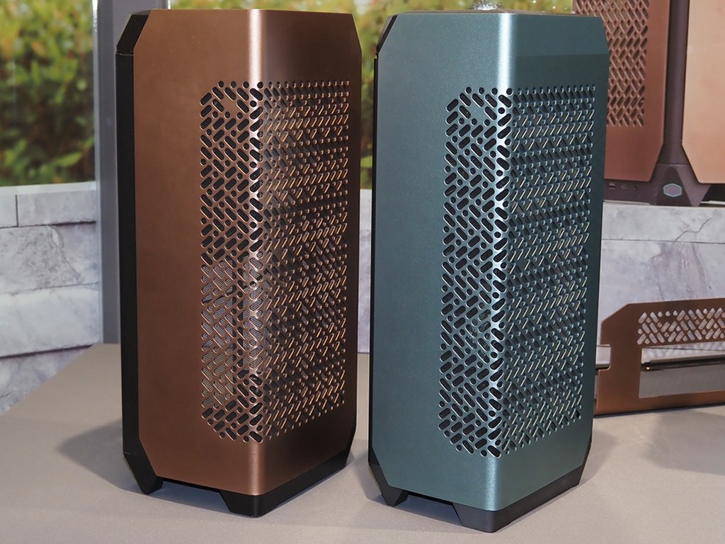 パソコンショップ アーク【公式】 on Twitter: "RT @hermita_akiba: COMPUTEX：GeForce RTX 4090が搭載できる煙突構造Mini-ITXケース ...