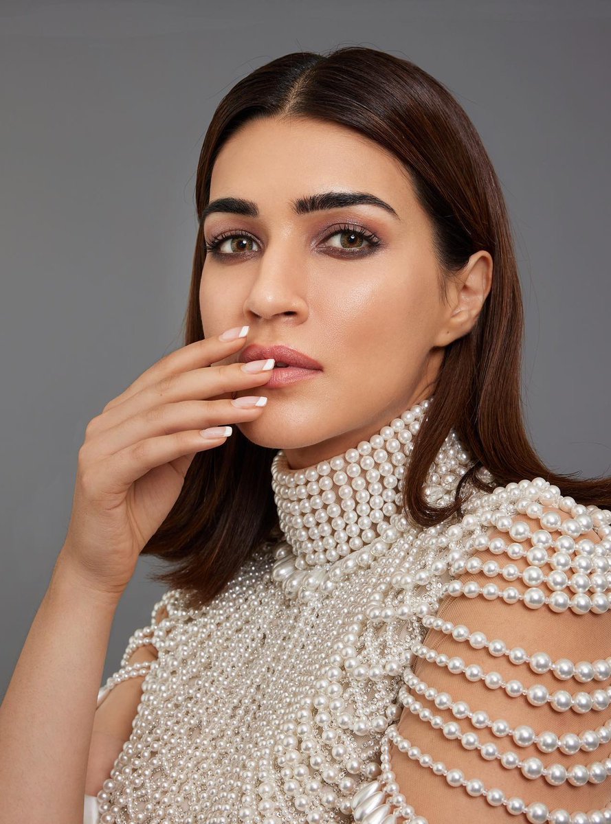 ActressBuff On Twitter Kriti Sanon actressbuff-on-twitter-kriti-sanon