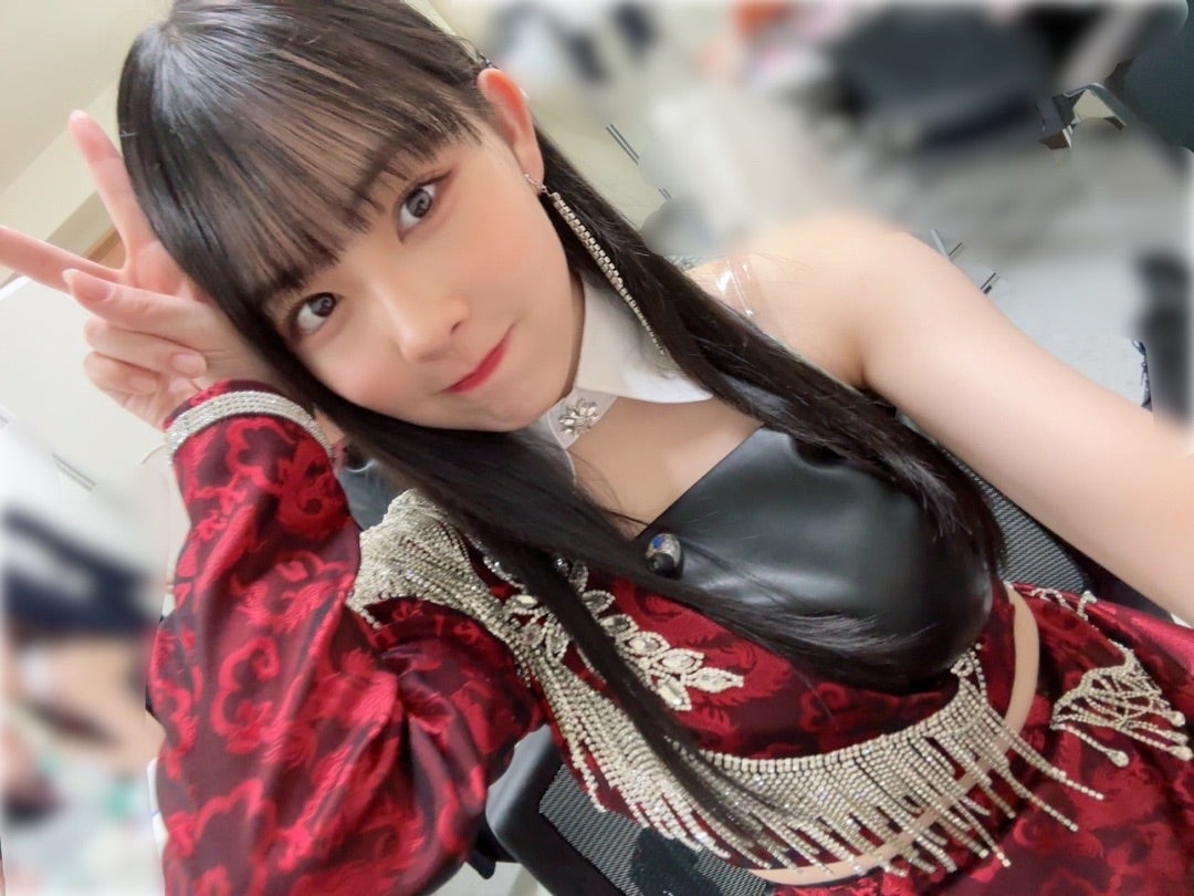 OCHA NORMA on Twitter: "【Blog更新】 かっこよすぎました、、西﨑美空: 皆さんこんみっちゃ〜ん🍵OCHA NORMAの西﨑美空です👾本日は！Juice=Juice ...