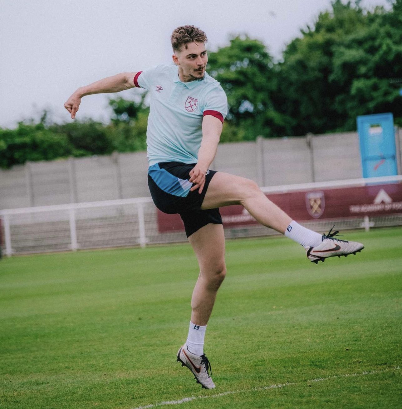 ️ Welcome Andy Irving - Page 3 - Knees up Mother Brown Forum: