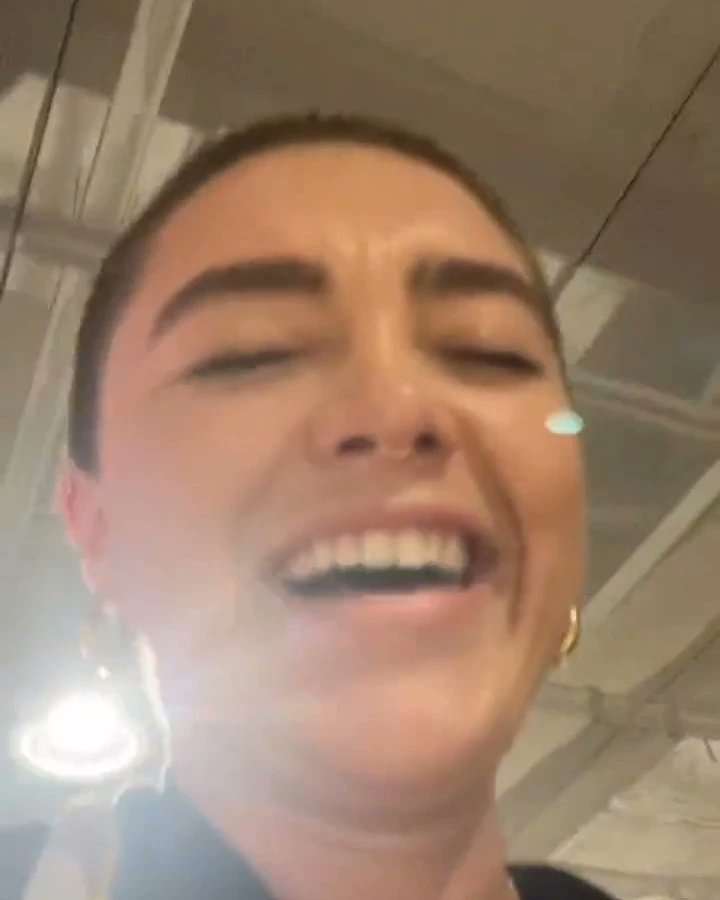 Jav🏹 On Twitter Yelena Laughing 🥺