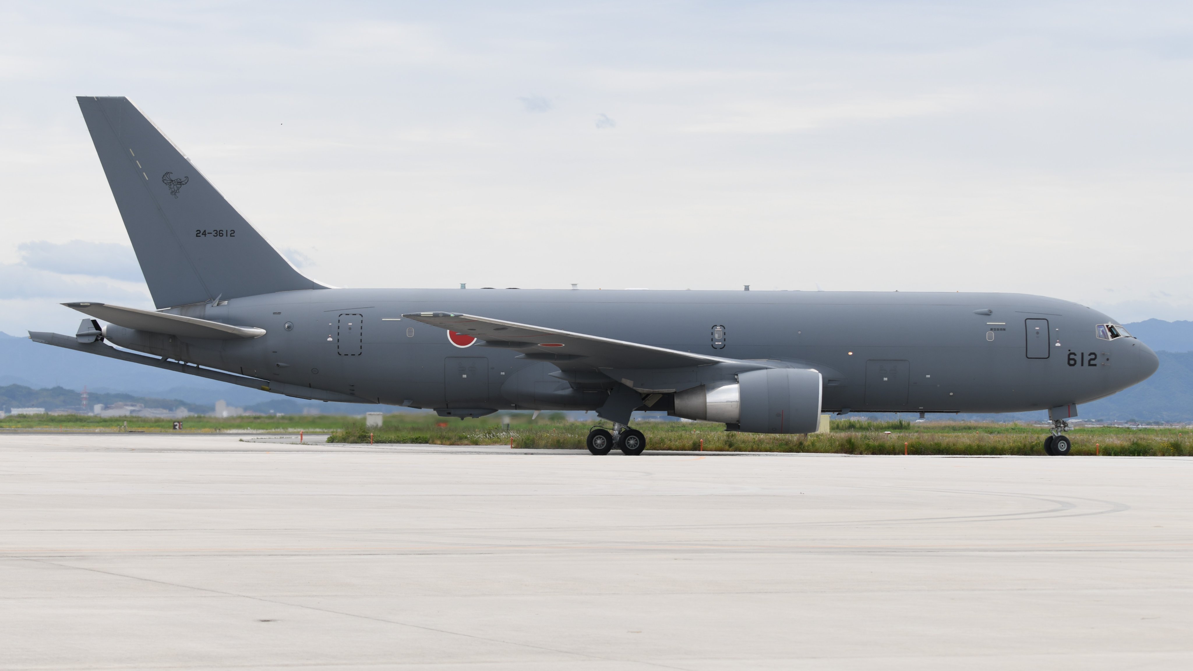 ふにに on Twitter: "昨日の美保基地航空祭より、展示飛行を行なう第405飛行隊KC-46A（24-3612）。 https://t.co/LuNHIjxZqD" / Twitter