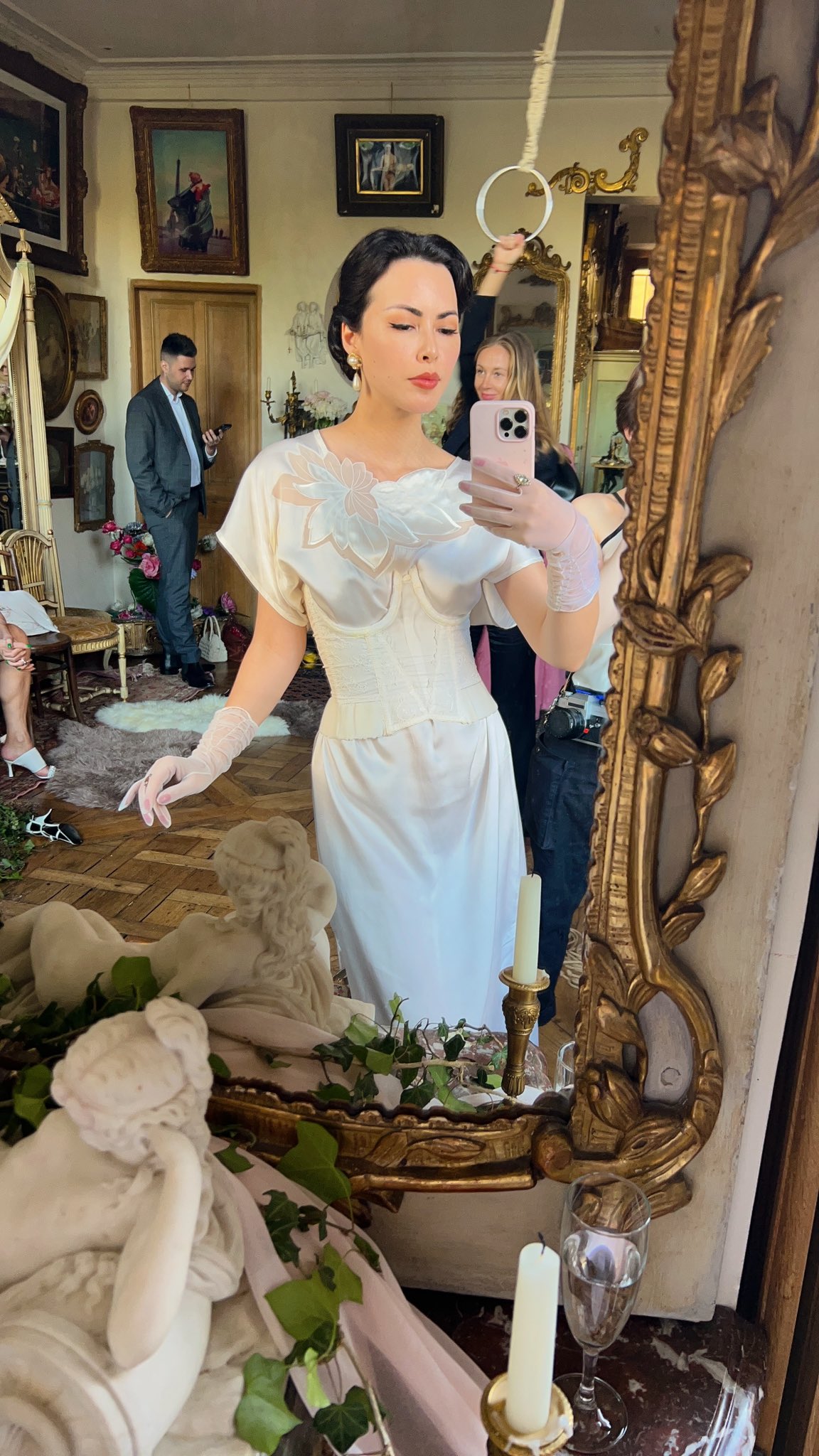 TW Pornstars - Mistress Iris. Twitter. I’ll be living in flowing silk dressed all summer long💋 ...