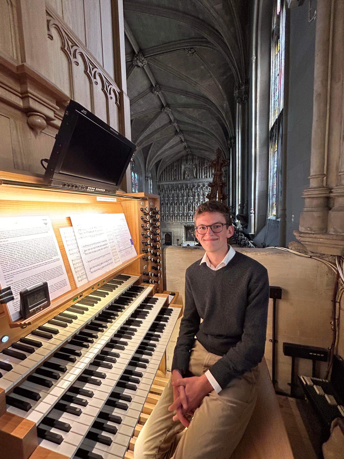 William Forrest on Twitter: "A pleasure to play the new Eule organ at Magdalen College, Oxford ...