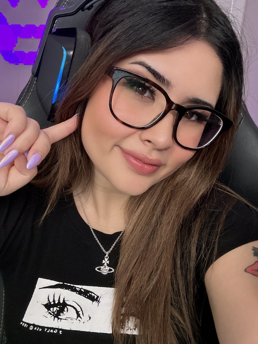 Jayden on Twitter: "jhin main here http://twitch.tv/jayden"