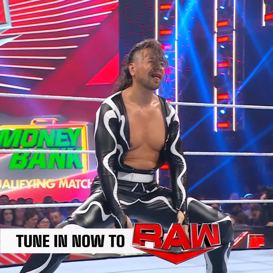 WWE on Twitter: WWE on Twitter: